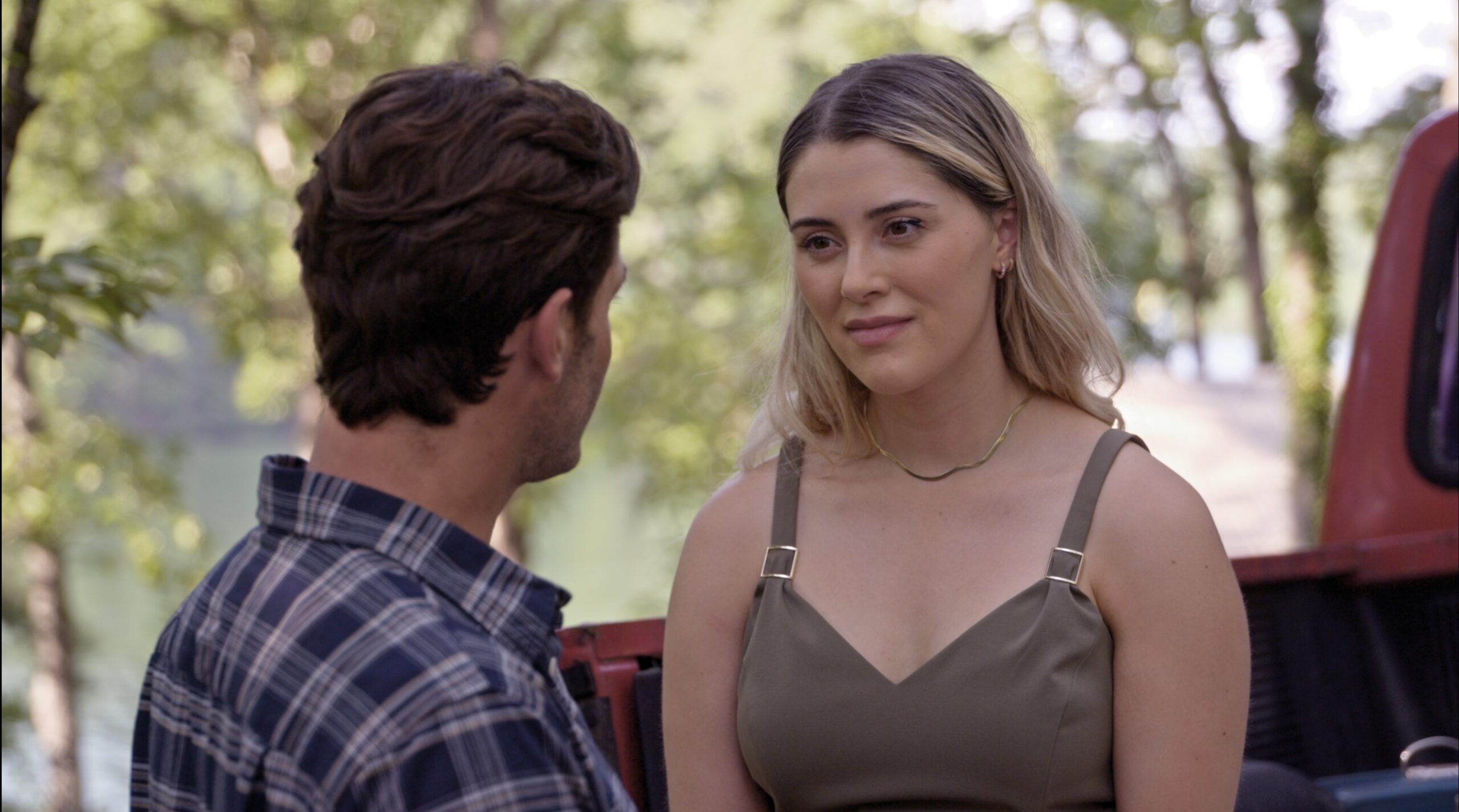 LOVE AT LOOKOUT LAKE – Nicely Entertainment